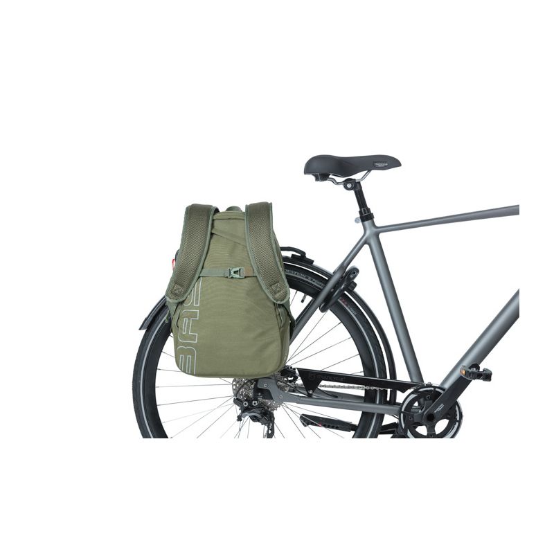 Sacoche sac à dos BASIL Flex bicycles backpack 17 litres vert